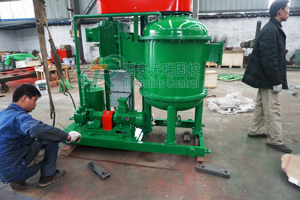 Drilling Rig Part Oilfield Vacuum Degasser 360m3/H Capacity 1000m Body ...
